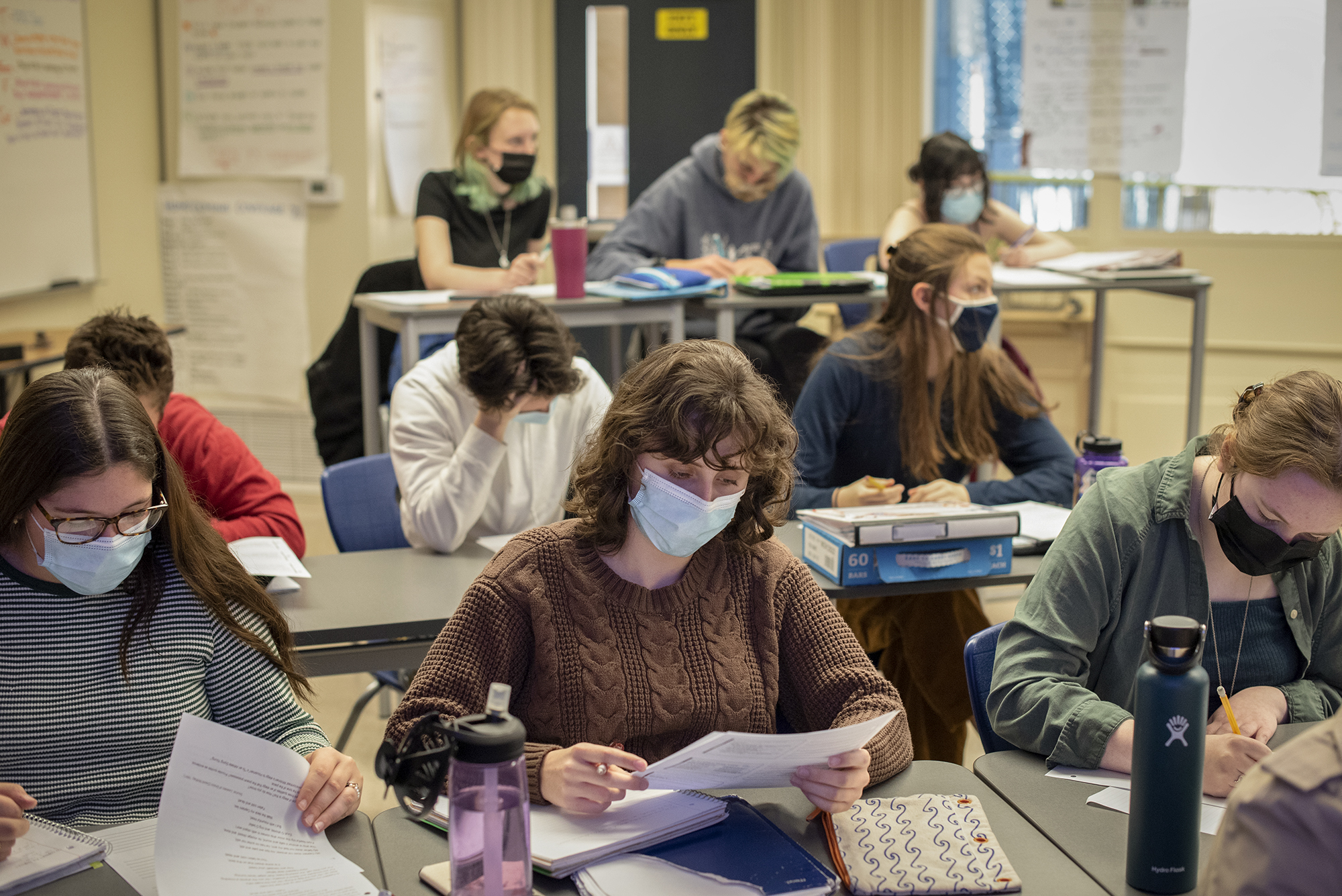 California public school enrollment drops below 6 million - CalMatters