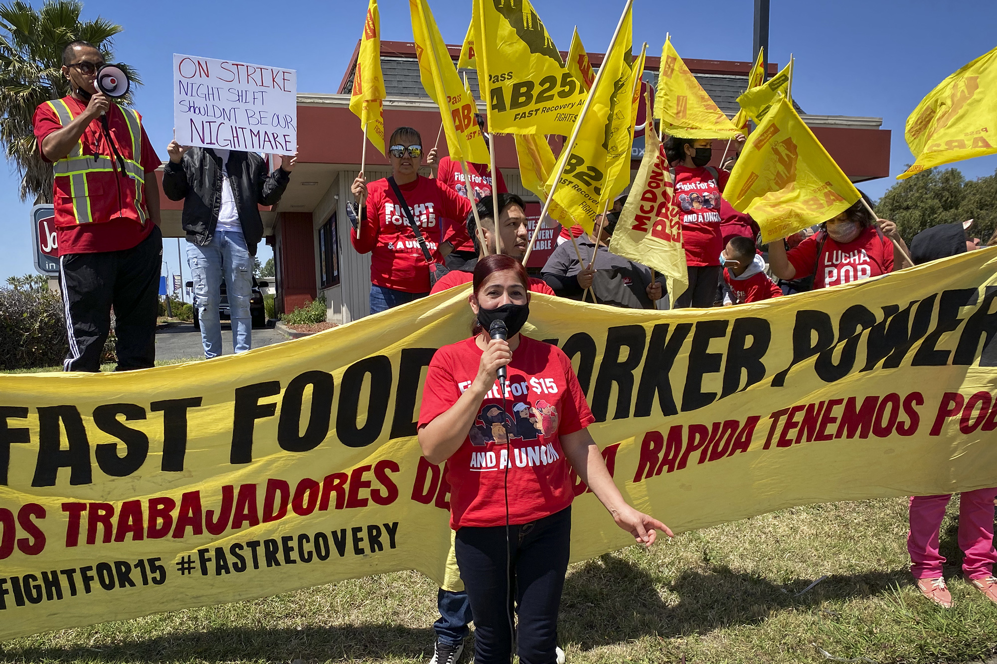 California homeless: Fast food workers on streets