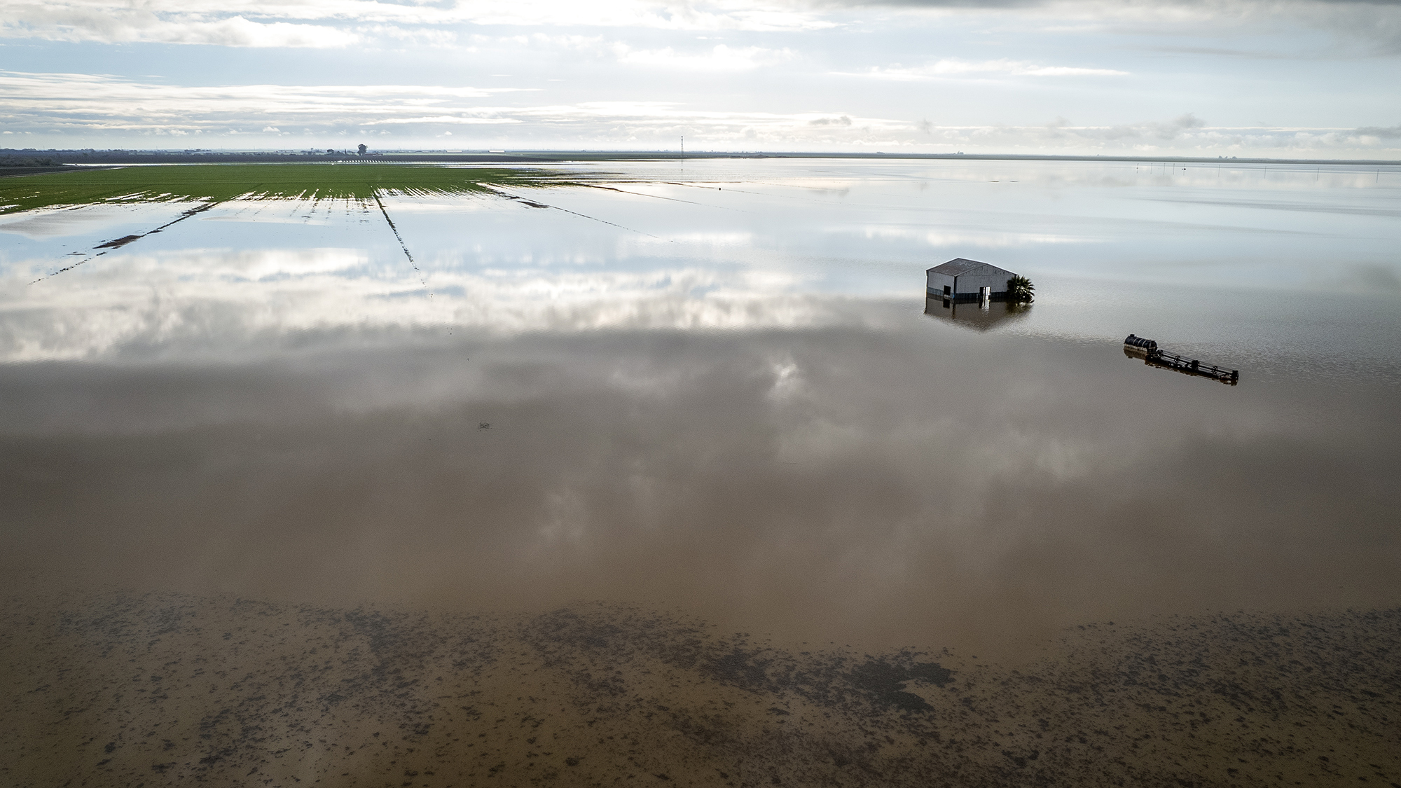 California's Year in Pictures 2023: Floods, labor strikes- CalMatters