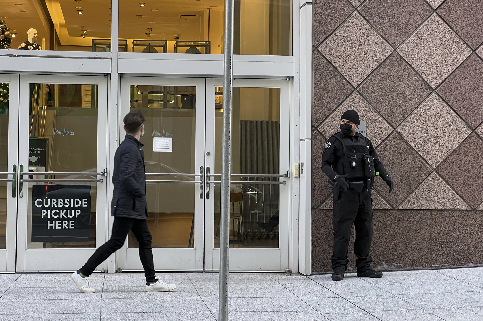 Retail theft targeted by California crime bill