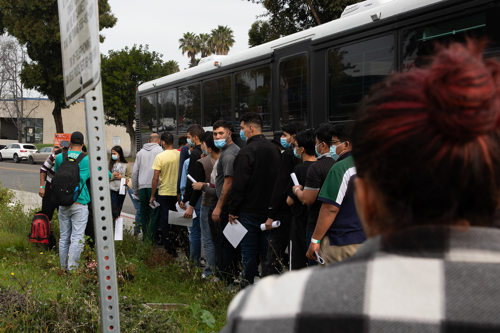 CA Border Patrol drops hundreds of migrants at San Diego trolley ...