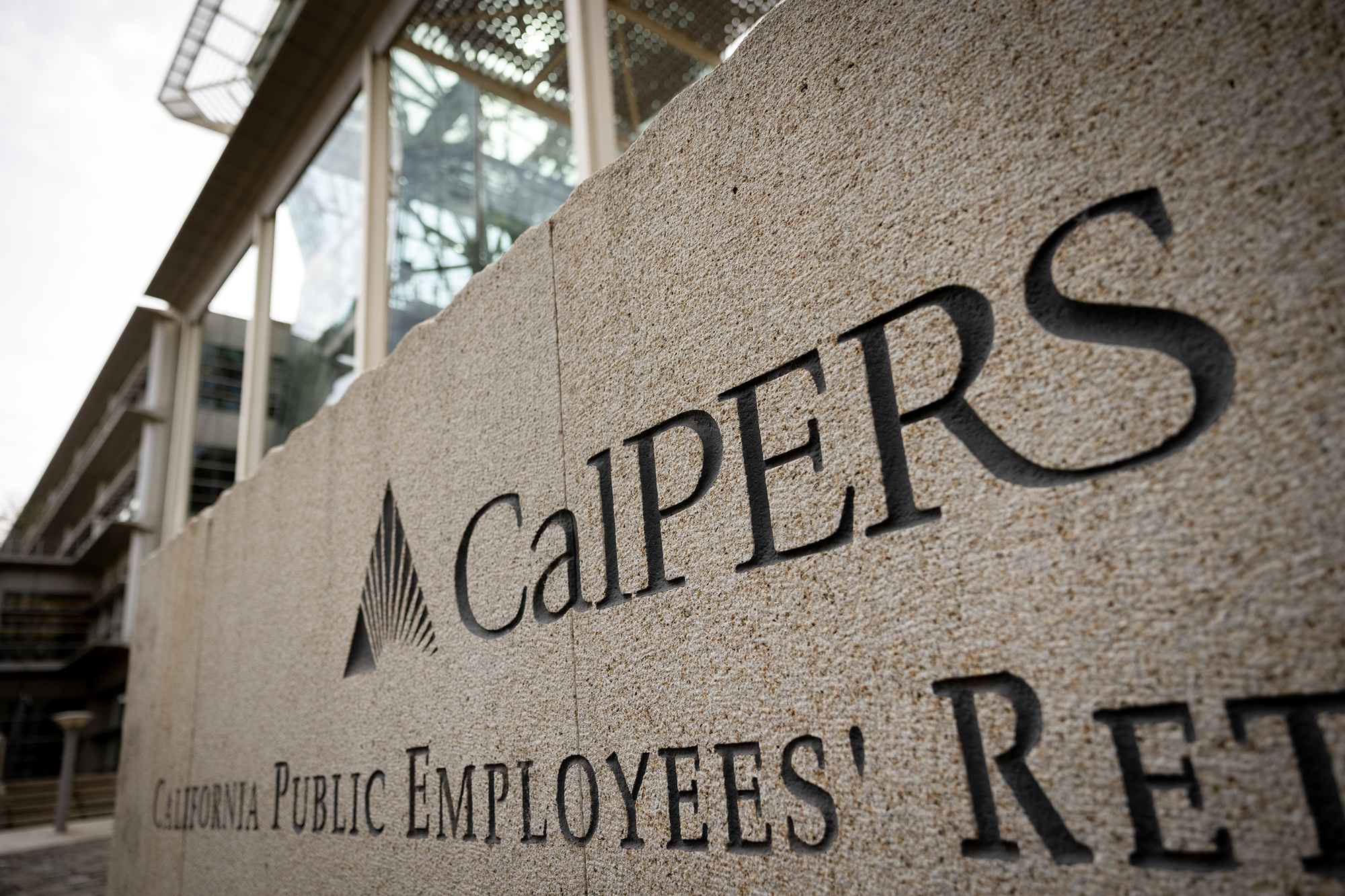 CalPERS cede tras siete años de conflicto con jubilados- CalMatters